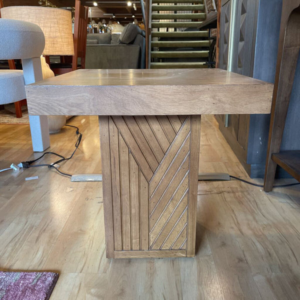 REXTYNN SIDE TABLE – Ballard Consignment