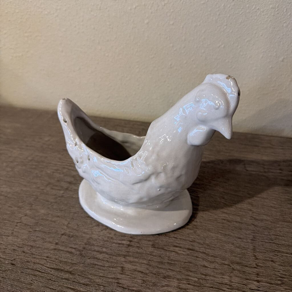 Ecru Hadley Pottery Chicken Signed M. A. Hadley – Ballard Consignment