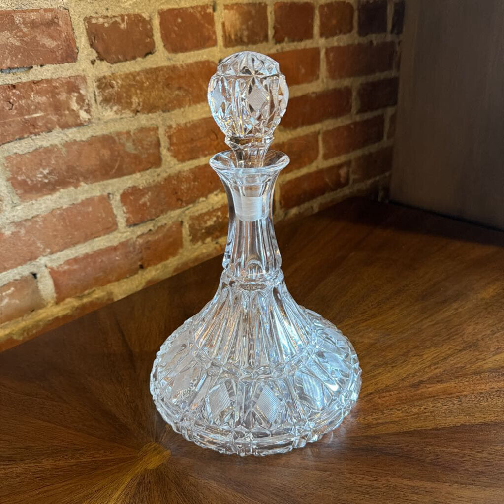 Lead Crystal Ship's Decanter – Ballard Consignment