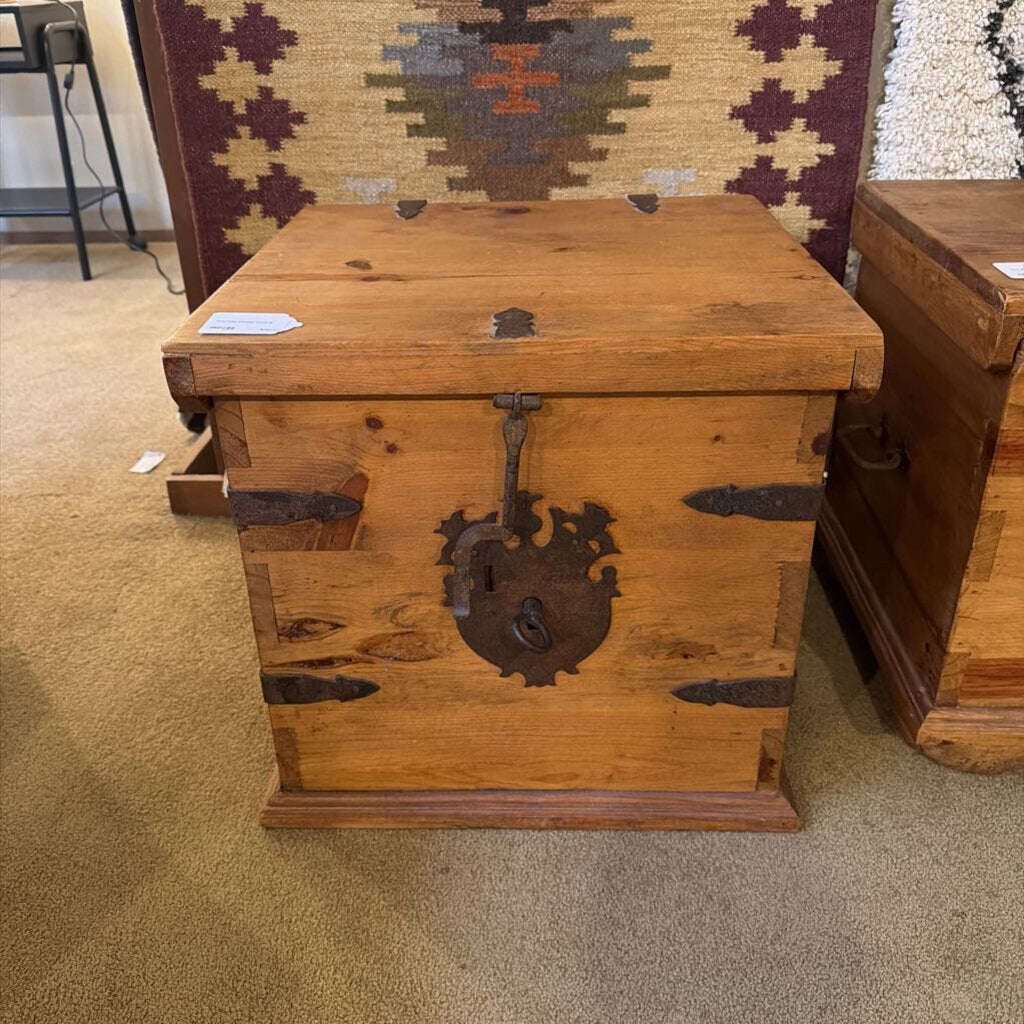 Pine Cube Storage Chest – Ballard Consignment